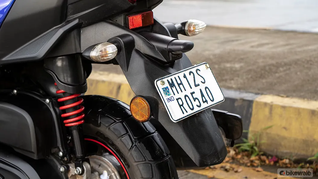 Yamaha Ray ZR 125 Number Plate Lamp Image – BikeWale