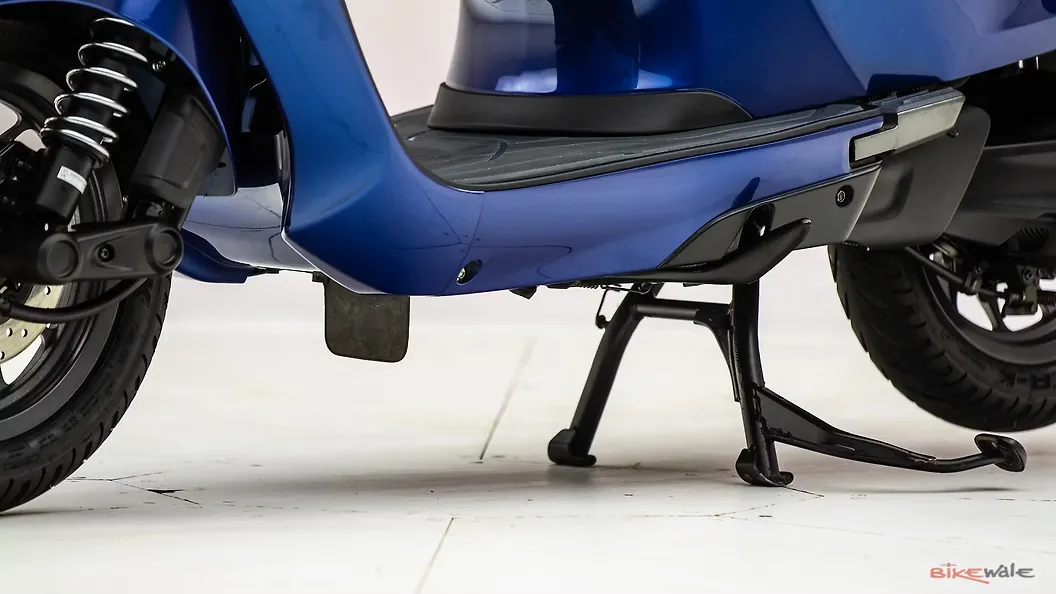 Bajaj Chetak Pillion Footrest Image – BikeWale