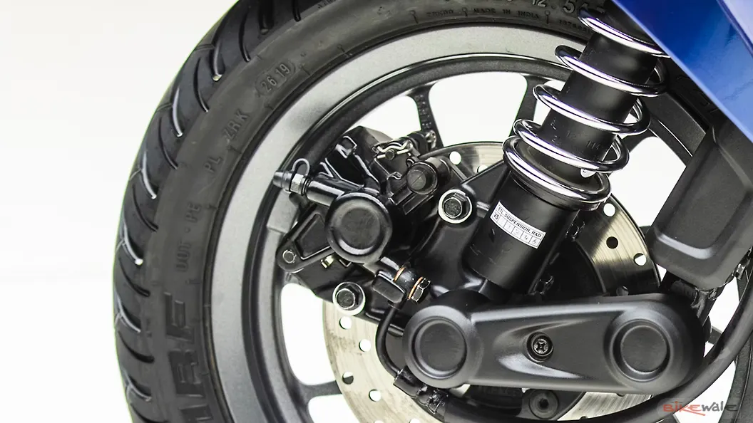 Bajaj Chetak Front Disc Brake Caliper Image – BikeWale