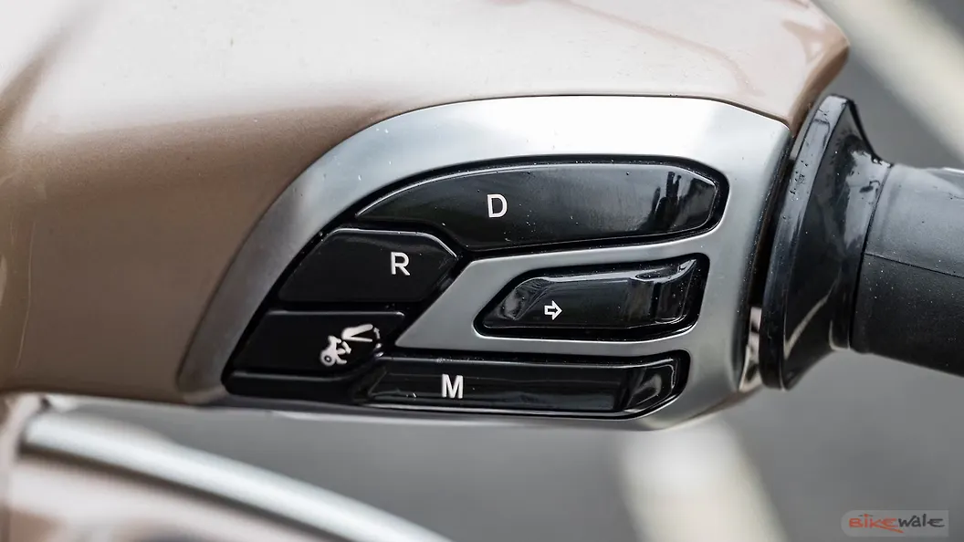Bajaj Chetak Front Glove Box/Seat Open Switch Image – BikeWale