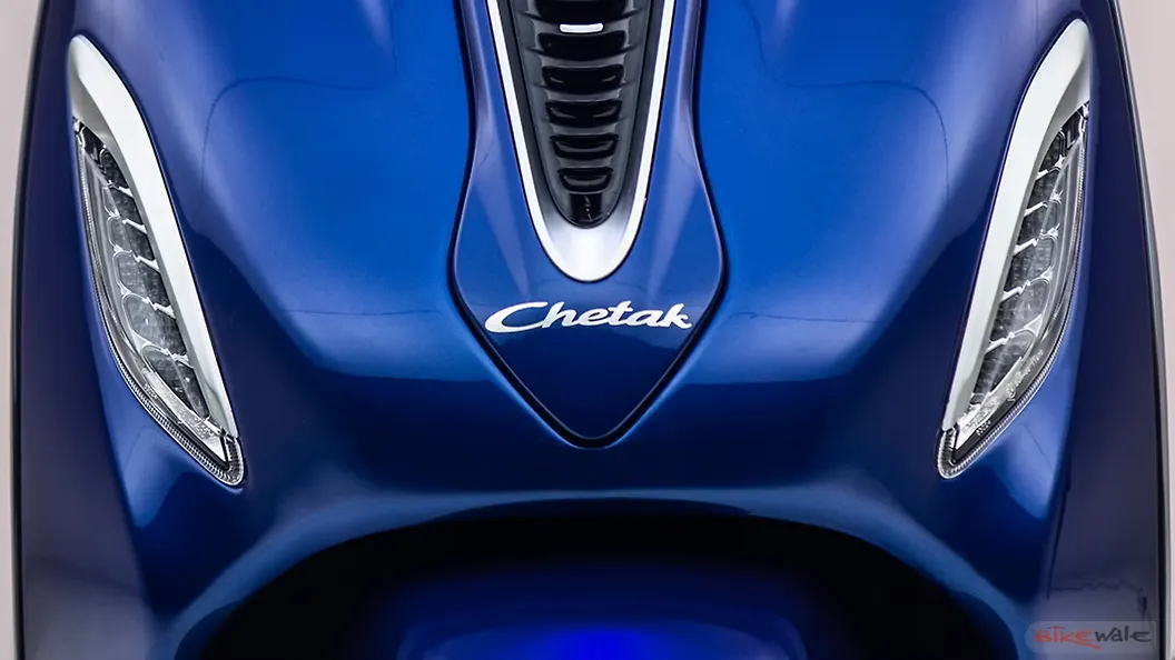 Bajaj Chetak Front Panel Badging/Logo Image – BikeWale