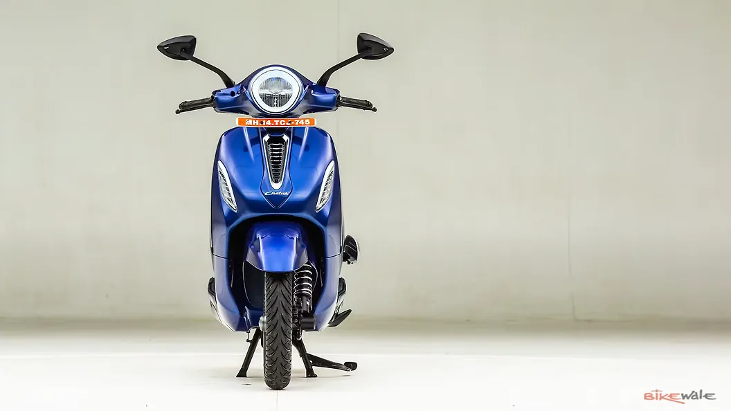 Bajaj Chetak Front View Image – BikeWale