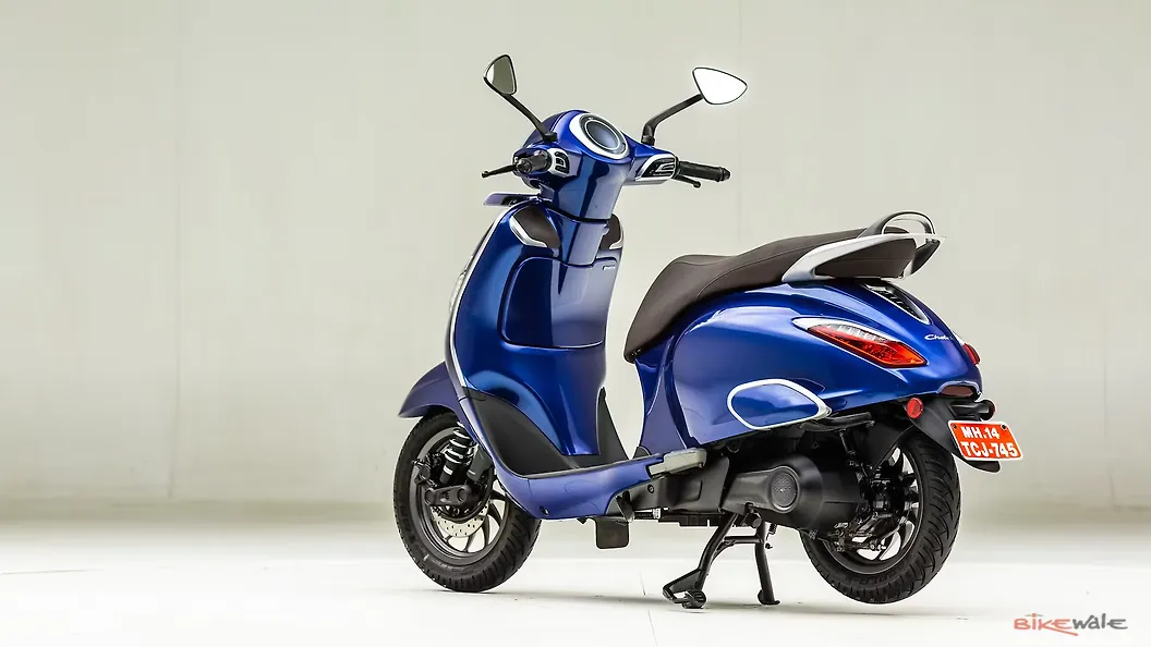 Bajaj Chetak Right Side View Image – BikeWale