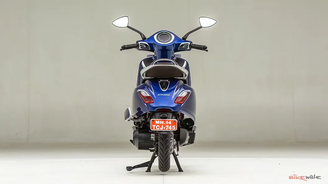Bajaj Chetak Right Side View Image – BikeWale