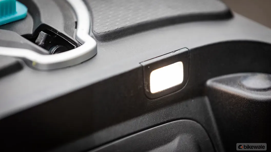 Bajaj Chetak Underseat Storage Light/Boot Light Image – BikeWale