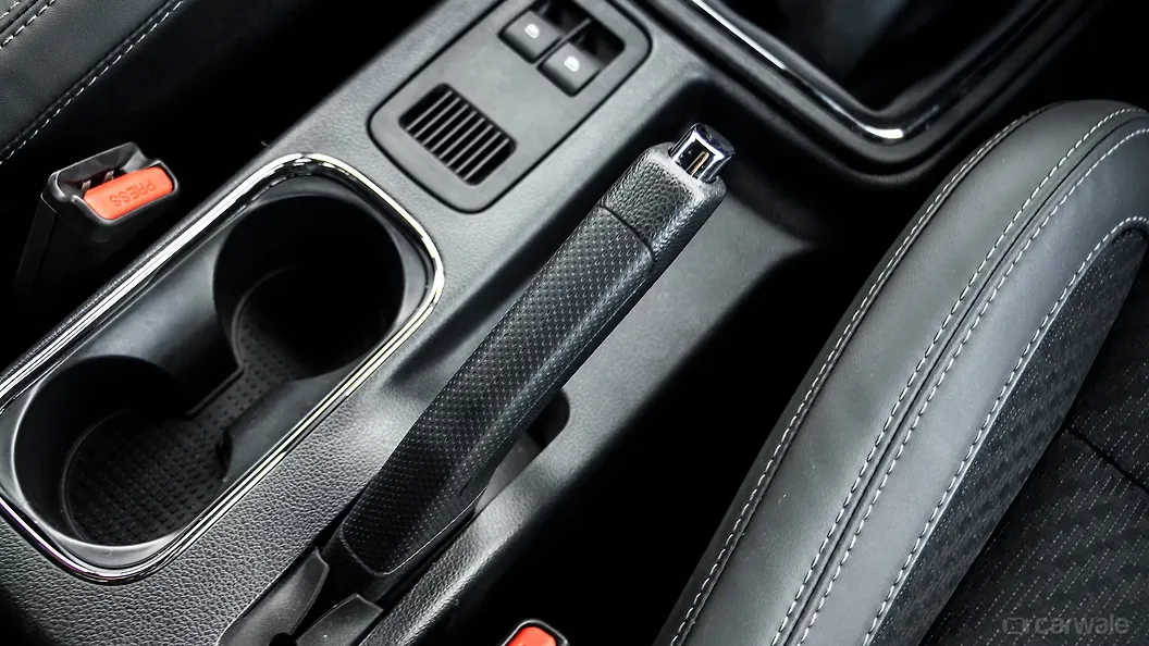 Thar Parking Brake/Emergency Brake Image, Thar Photos in India - CarWale