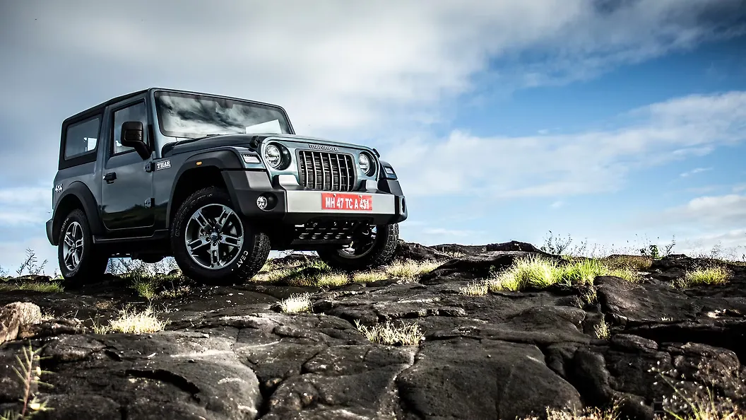 Thar Right Front Three Quarter Image, Thar Photos in India - CarWale