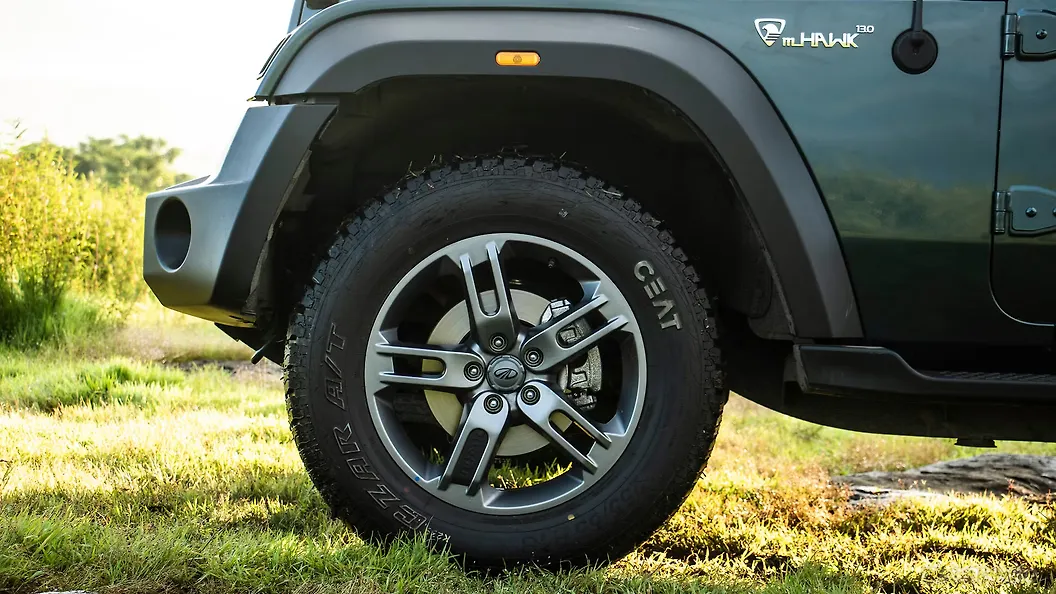 Thar Wheel Image, Thar Photos in India - CarWale