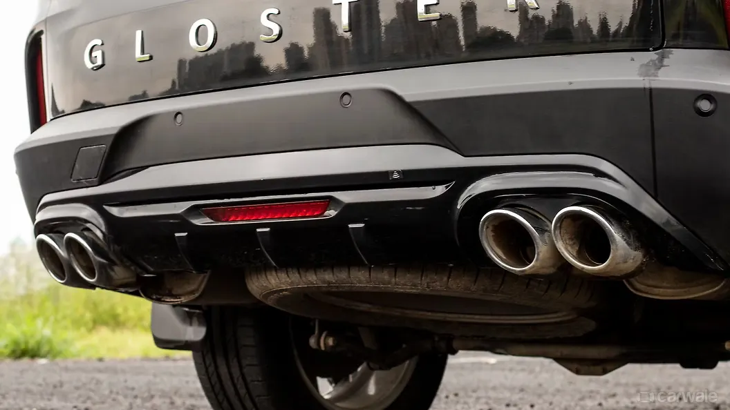 Gloster Rear Logo Image, Gloster Photos in India - CarWale