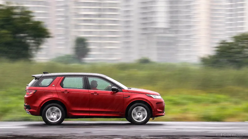 Discovery Sport Right Side View Image, Discovery Sport Photos in India ...