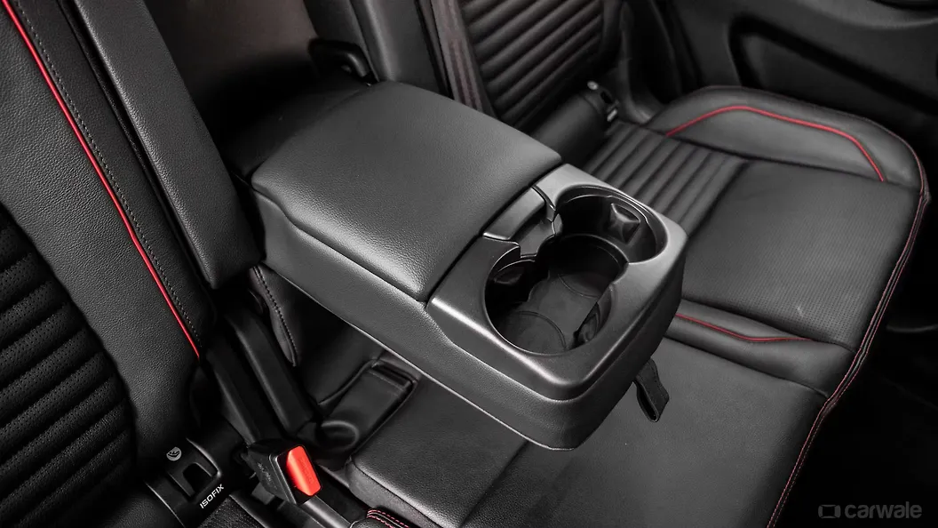 Discovery Sport Second Row Centre Arm Rest Image, Discovery Sport ...