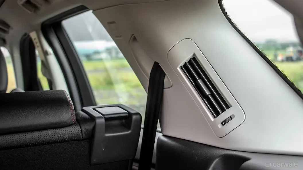 Discovery Sport Third Row Air Vent Image, Discovery Sport Photos in ...