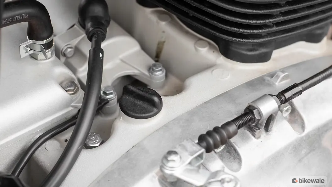 Royal Enfield Interceptor 650 Engine From Right Image – BikeWale