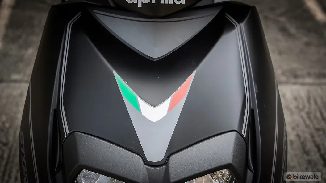 Aprilia Storm 125 Front Panel Decal Image – BikeWale