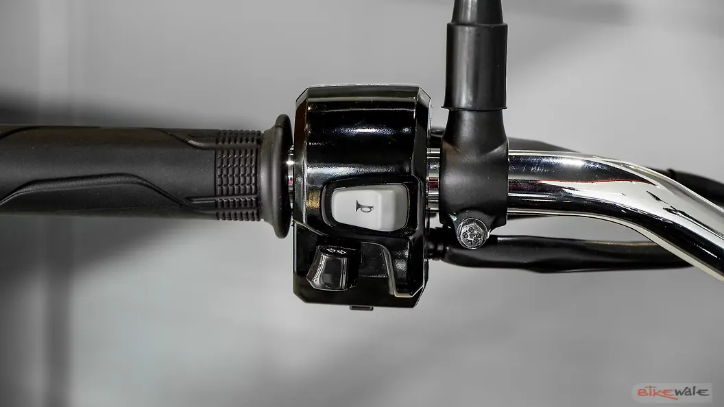 Honda Hness CB350 [2020-2022] Left Front Three Quarter Image – BikeWale