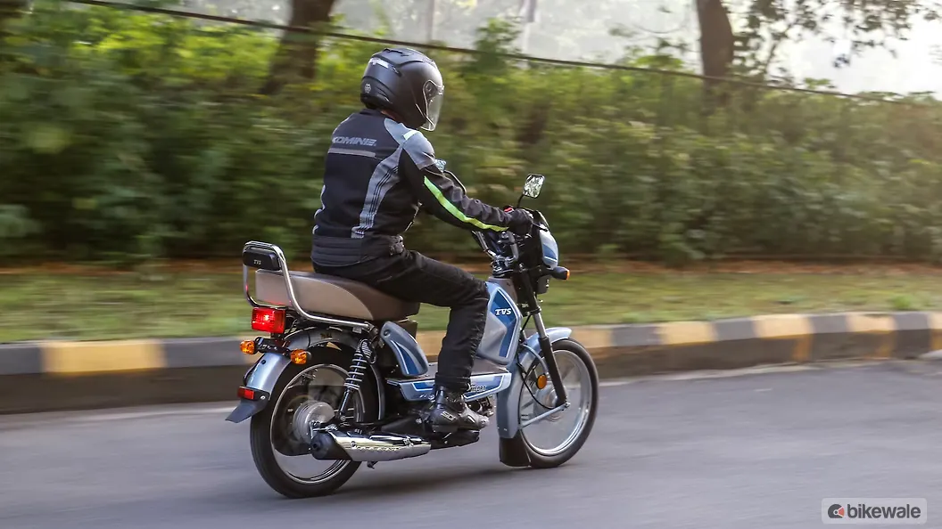 TVS XL 100 Comfort Rear Turn Indicators Image – BikeWale