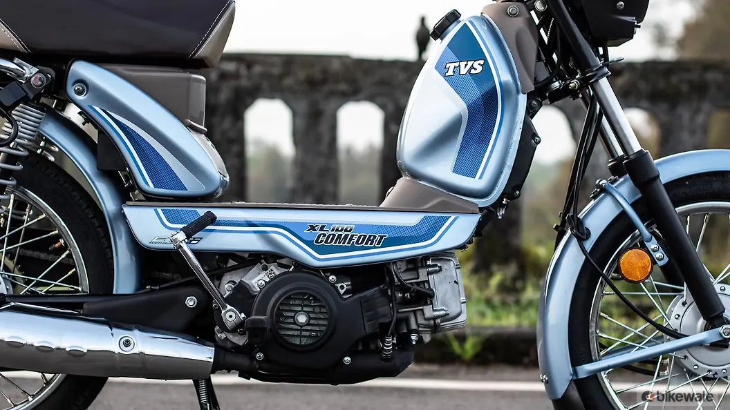 TVS XL 100 Comfort Right Side View Image – BikeWale