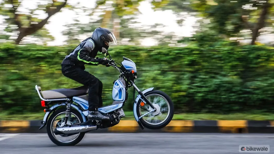 TVS XL 100 Comfort Right Side View Image – BikeWale