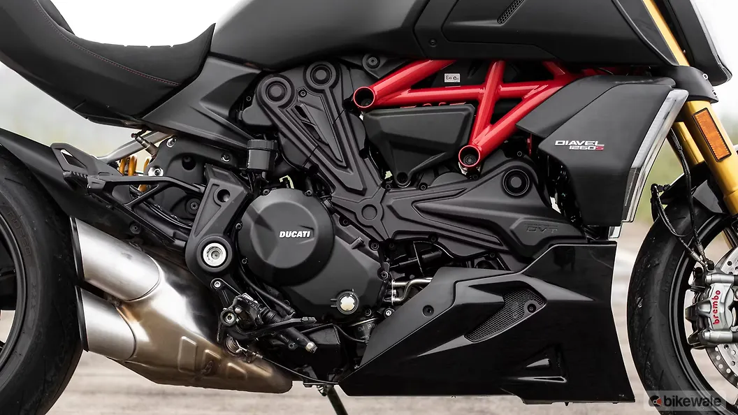 Ducati Diavel 1260 Engine From Right Image – BikeWale