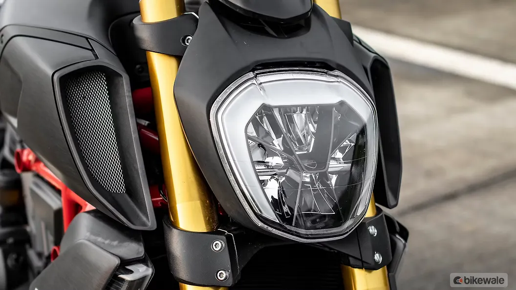Ducati Diavel 1260 Front Headlamp Cowl Image – BikeWale
