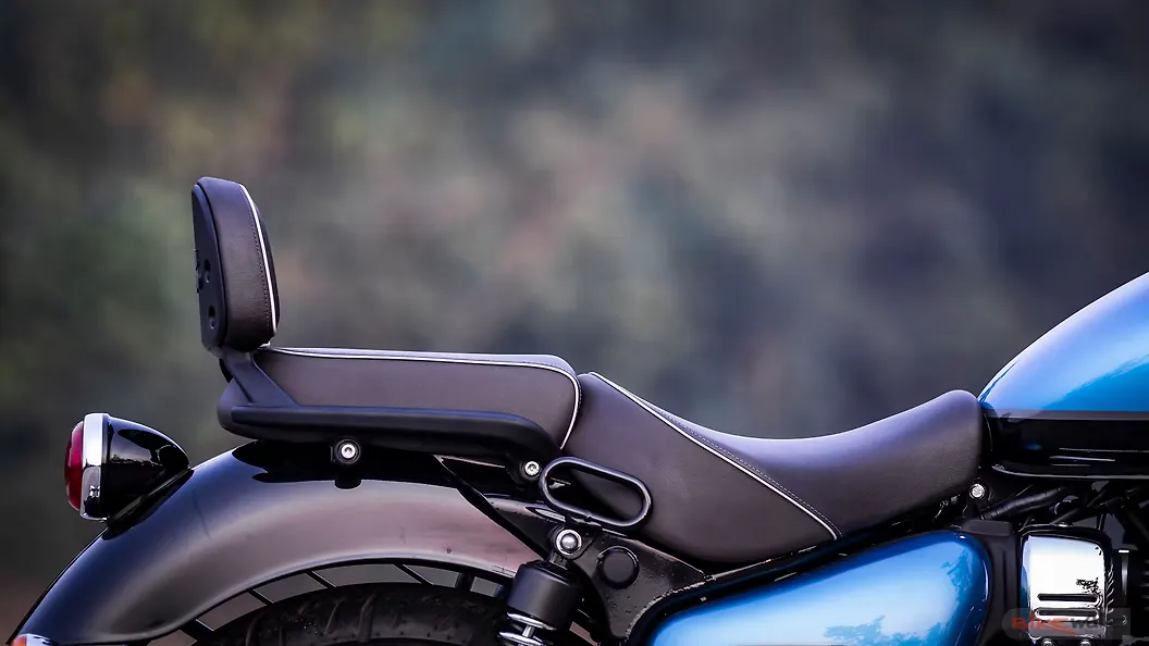 Royal Enfield Meteor 350 Seat Backrest Image – BikeWale