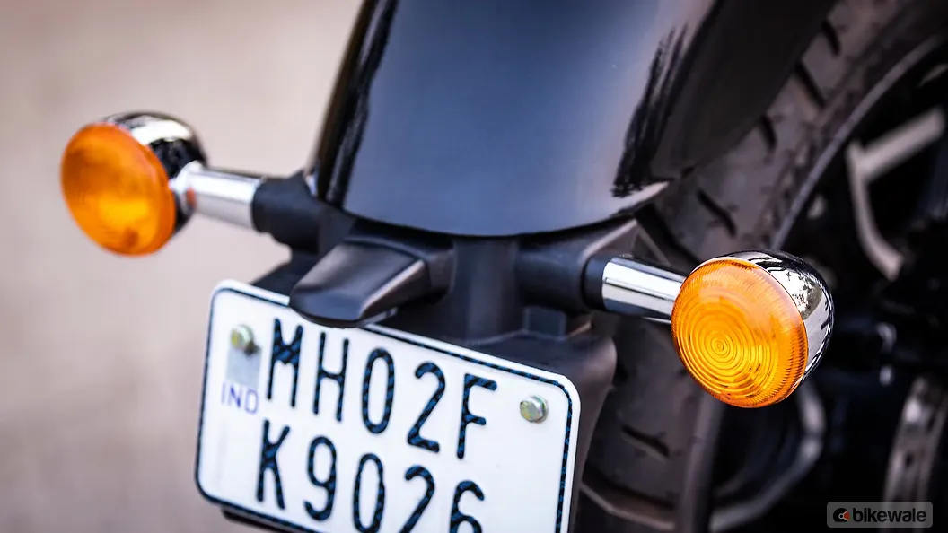Royal Enfield Meteor 350 [2024] Rear Reflex Reflector Image – BikeWale