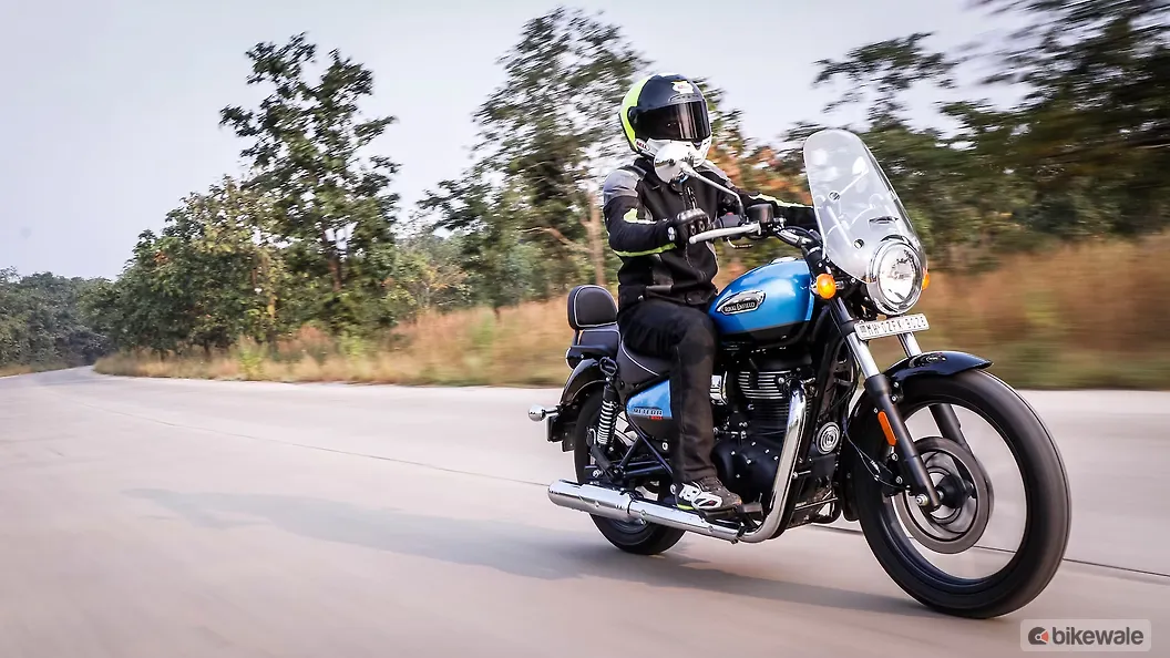 Royal Enfield Meteor 350 Rear Reflex Reflector Image – BikeWale