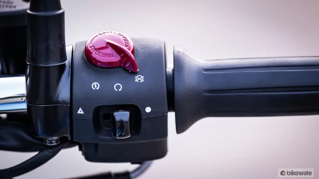 Royal Enfield Meteor 350 [2024] Turn Indicators Switch Image – BikeWale