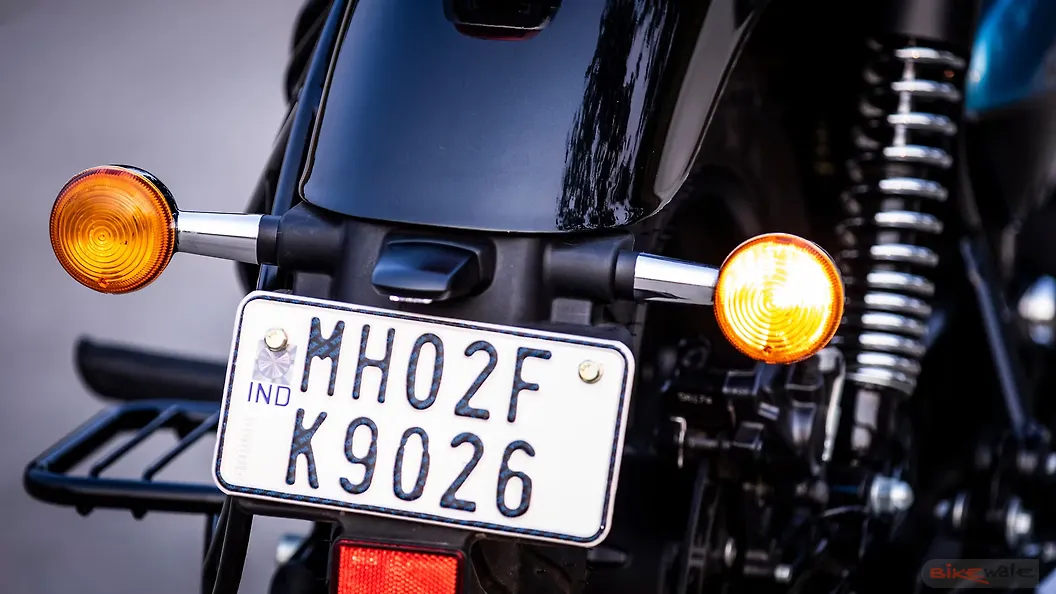 Royal Enfield Meteor 350 Rear Turn Indicators Image – BikeWale