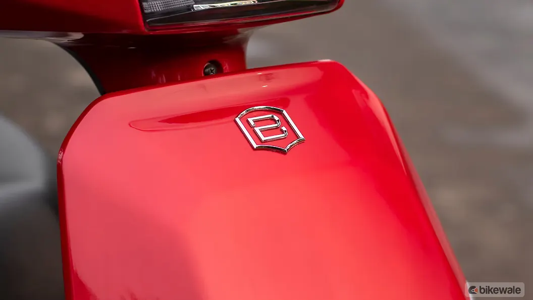 BGauss B8 Front Panel Badging/Logo Image – BikeWale