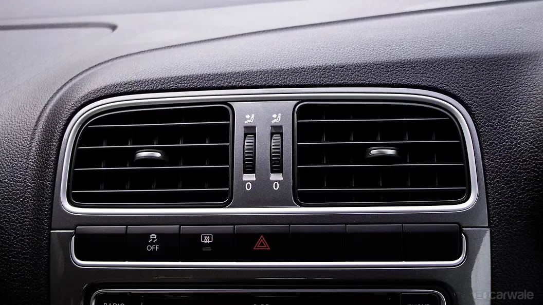 Vento Front Centre Air Vents Image, Vento Photos in India - CarWale