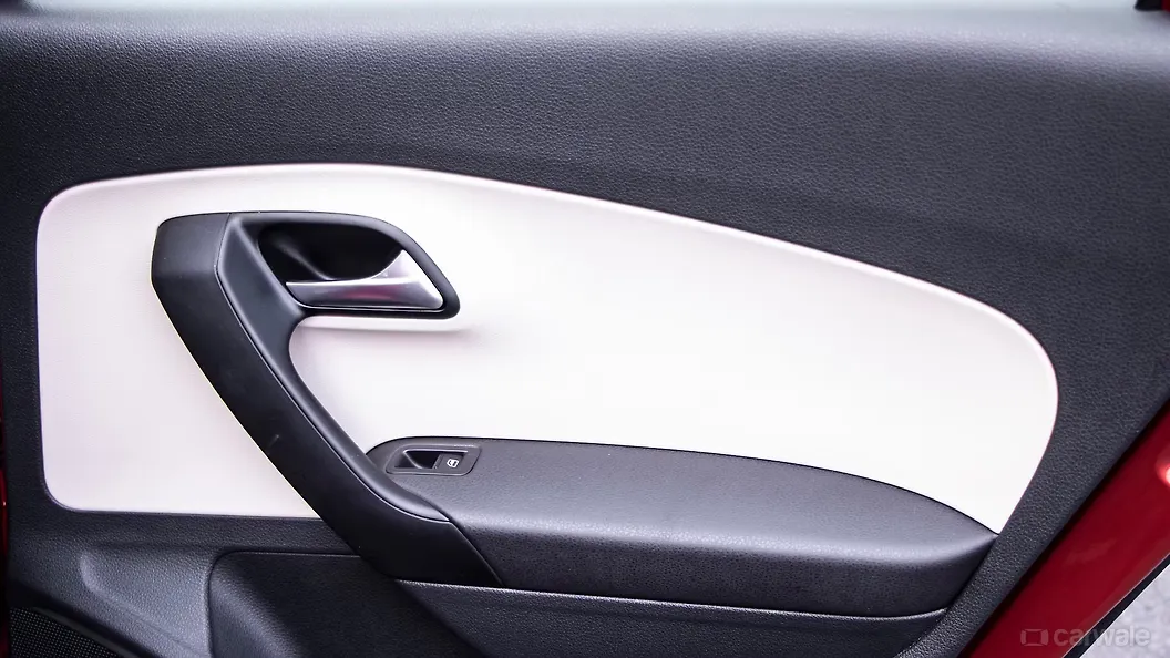 Vento Front Door Handle Image, Vento Photos in India - CarWale