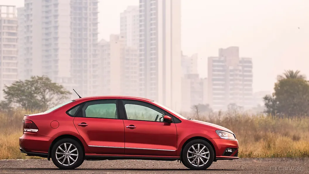 Vento Right Side View Image, Vento Photos in India - CarWale