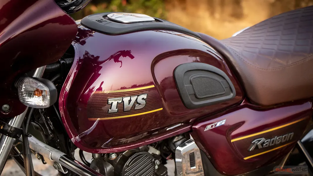 TVS Radeon Fuel Tank Image – BikeWale