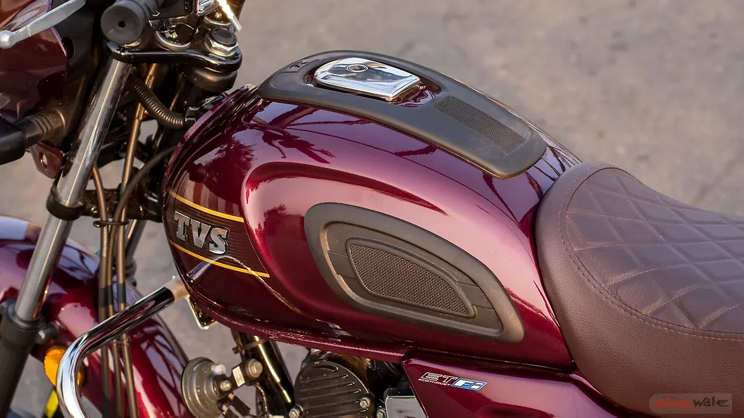 TVS Radeon Fuel Tank Image – BikeWale