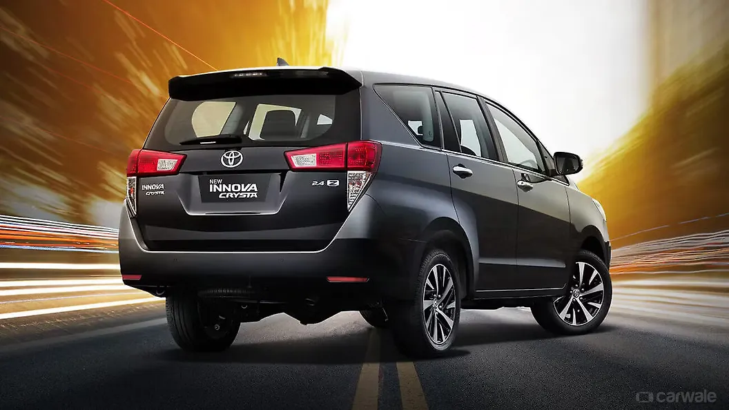 Toyota Innova Crysta [2020-2023] Images - Interior & Exterior Photo ...