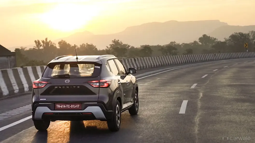 Magnite Right Rear Three Quarter Image, Magnite Photos in India - CarWale