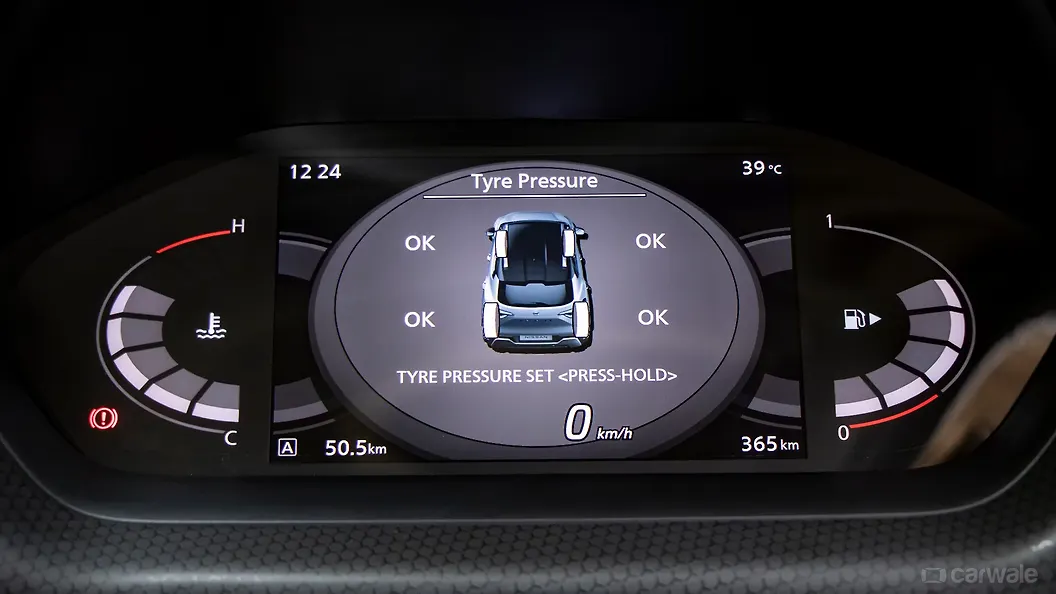 Magnite Instrument Cluster Image, Magnite Photos in India - CarWale