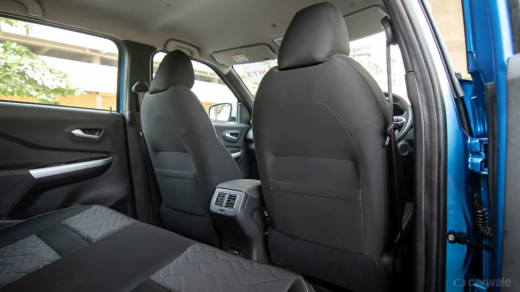 Magnite Rear Seats Image, Magnite Photos in India - CarWale
