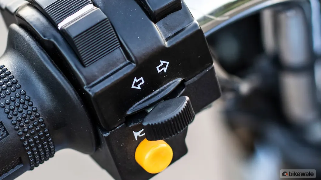 TVS XL 100 Comfort Rear View Image – BikeWale