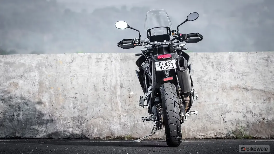 Triumph Tiger 900 [2020-2022] Rear View Image – BikeWale