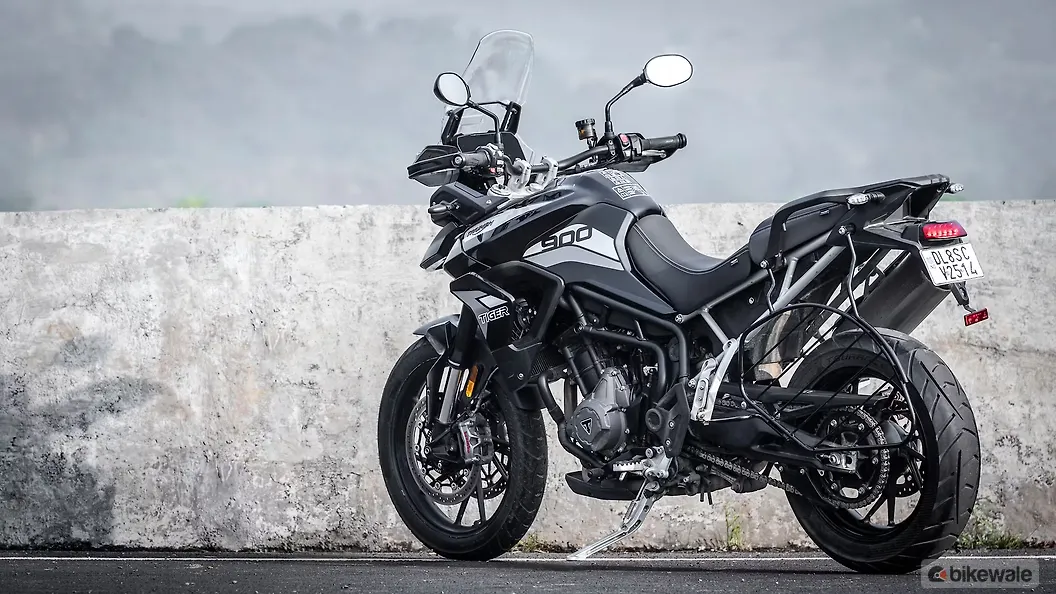 Triumph Tiger 900 [2020-2022] Right Side View Image – BikeWale