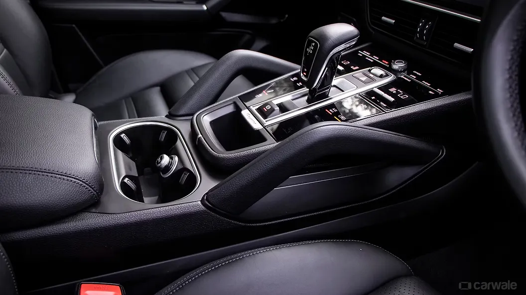 Cayenne Coupe Center Console/Centre Console Storage Image, Cayenne ...