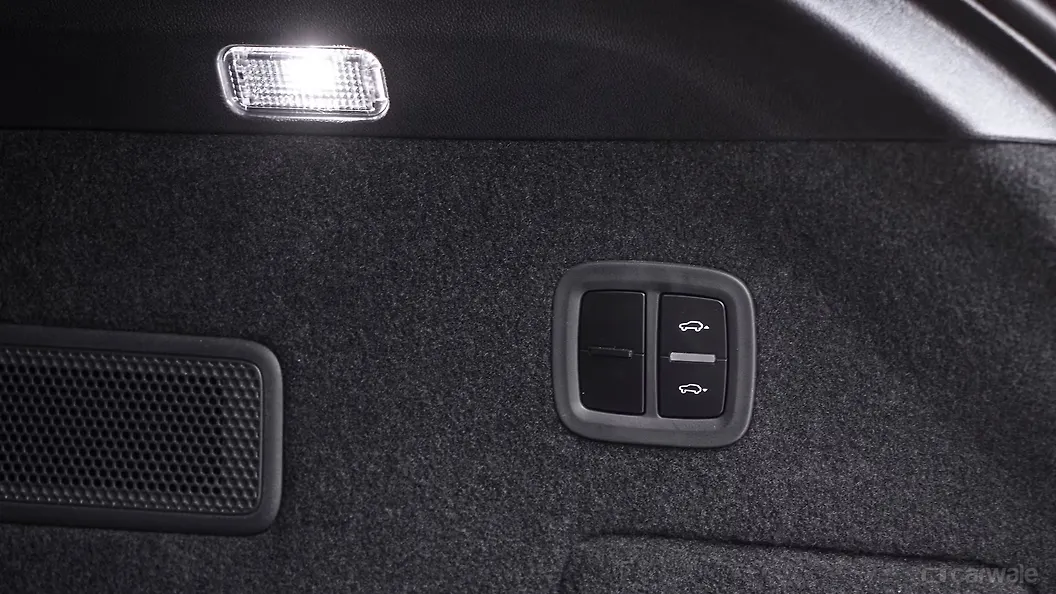 Cayenne Coupe Open Boot/Trunk Image, Cayenne Coupe Photos in India ...