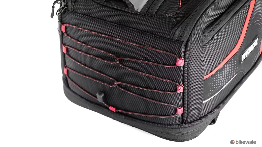 Royal Enfield Meteor 350 Right Side View Image – BikeWale