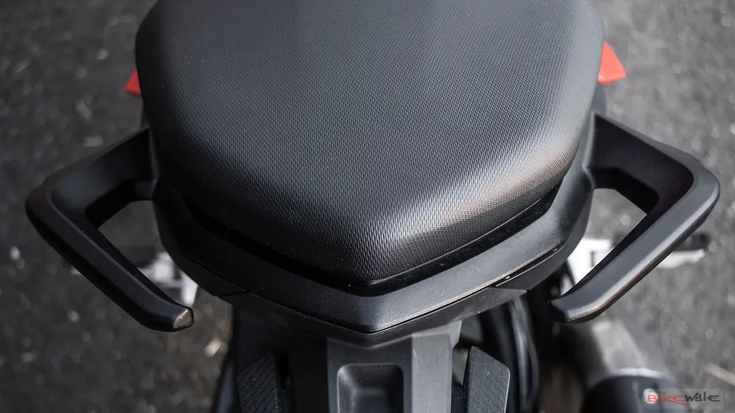 BMW F900XR [2021] Bike Seat Image – BikeWale