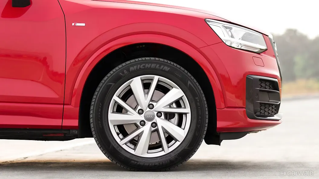 Q2 Wheel Image, Q2 Photos in India - CarWale