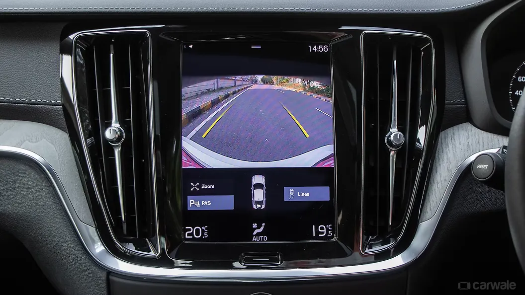 S60 Infotainment System Image, S60 Photos in India - CarWale