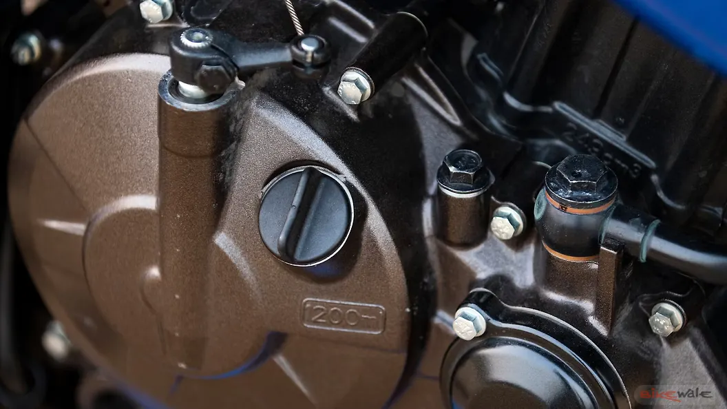 Suzuki Gixxer 250 Engine From Right Image – BikeWale