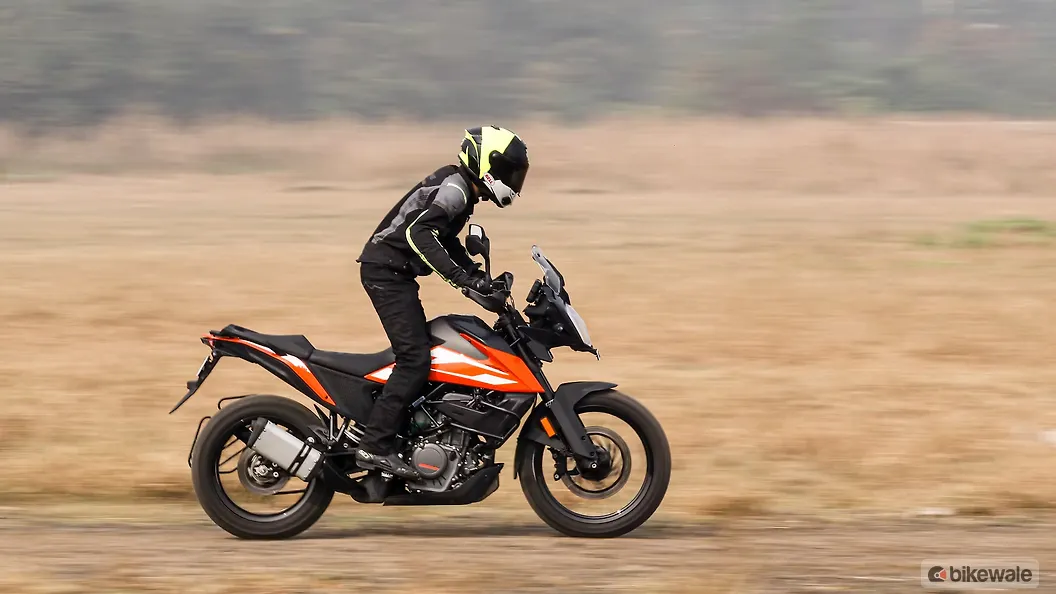 KTM 250 Adventure [2021] Rear View Image – BikeWale